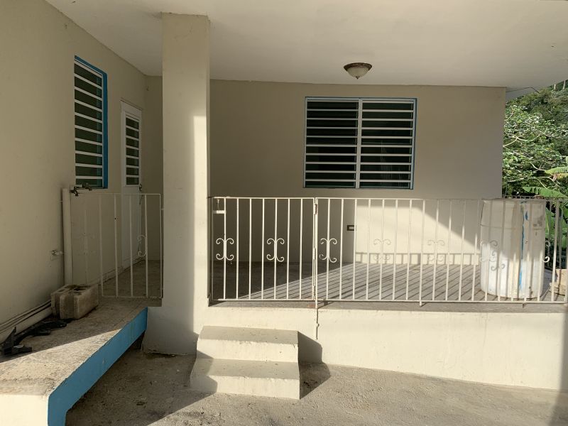 SANTA OLAYA, CASA EN BAYAMON, PUERTO RICO