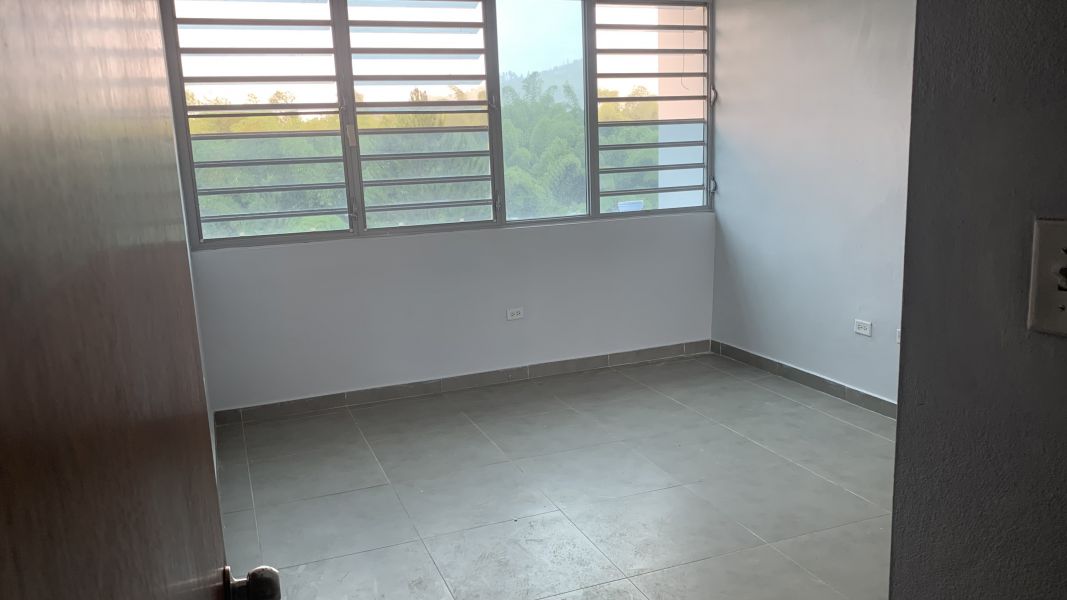 Urb. Reales De Beatriz, Casa en Cidra