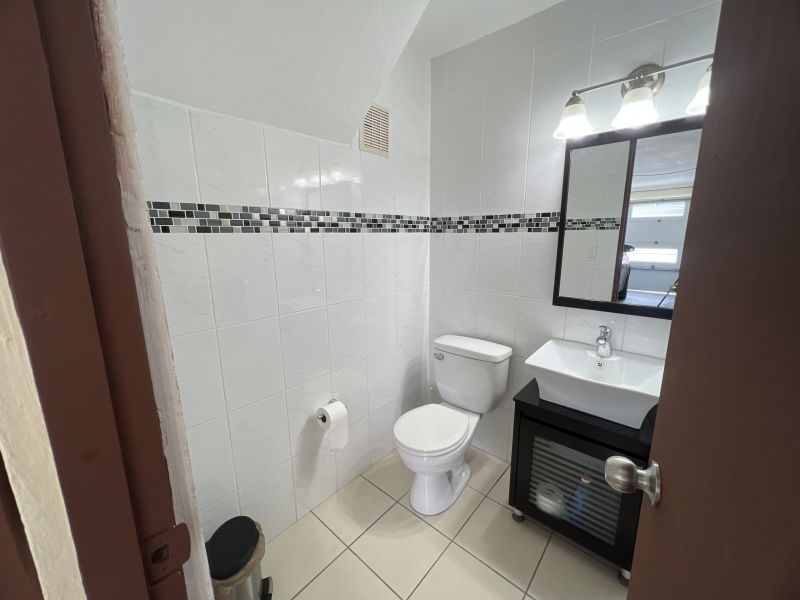 Urb. Sans Souci Court, Casa en Bayamón