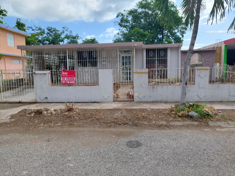 Urb. Villa Del Rio, Casa en Guayanilla