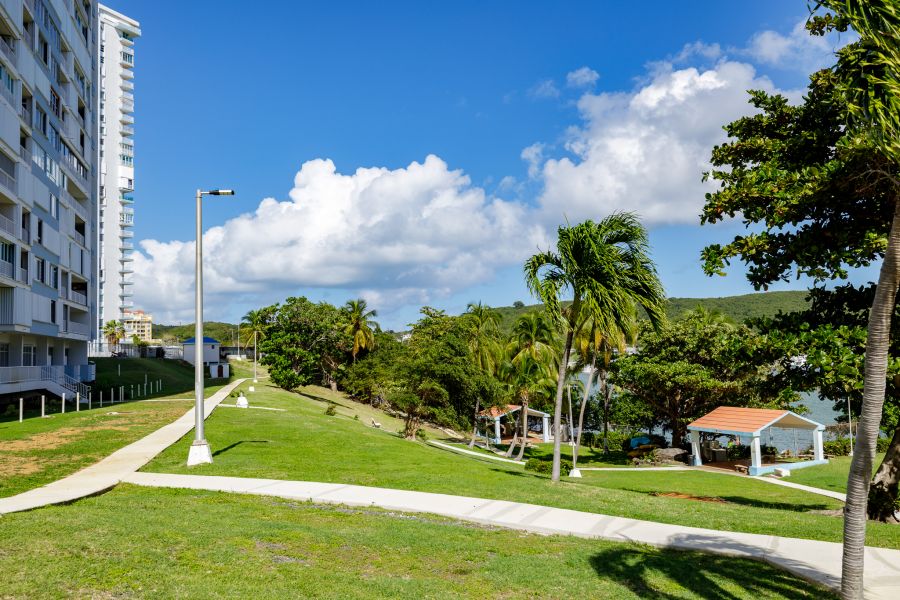 Cond. Dos Marinas, Apartamento en Fajardo