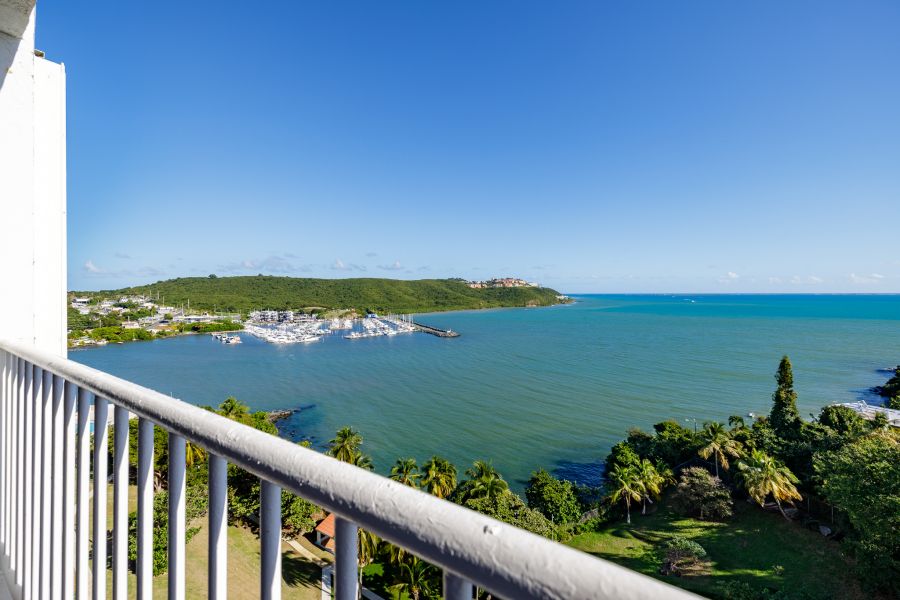 Cond. Dos Marinas, Apartamento en Fajardo