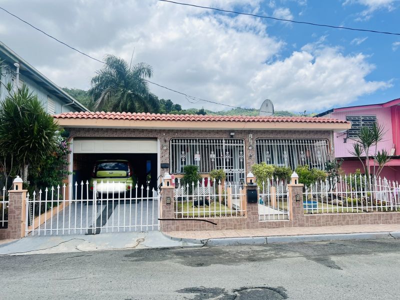 Bo. La Plata, Casa en Comerio