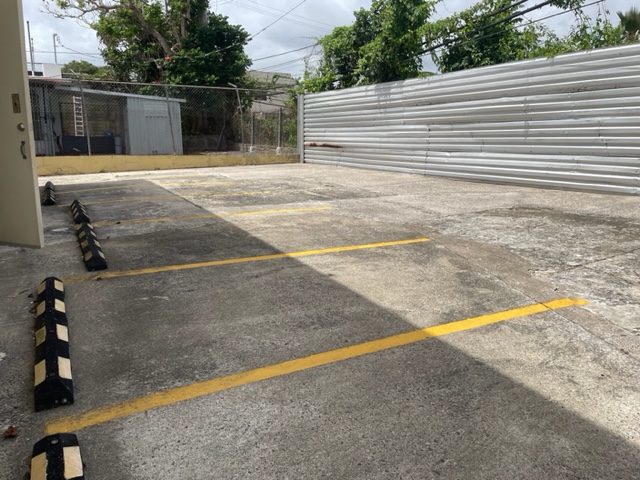 Urb. Caparra Heights, Local De Oficina en San Juan