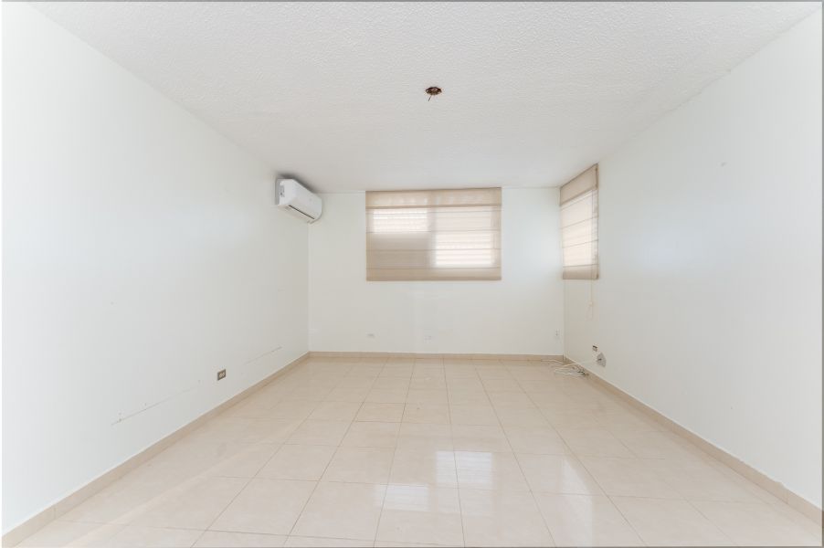 Urb. Torrimar, Casa en Guaynabo