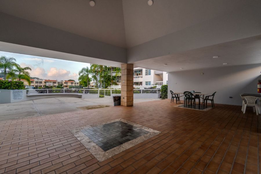 Cond. Monte Mayor, Apartamento en Guaynabo