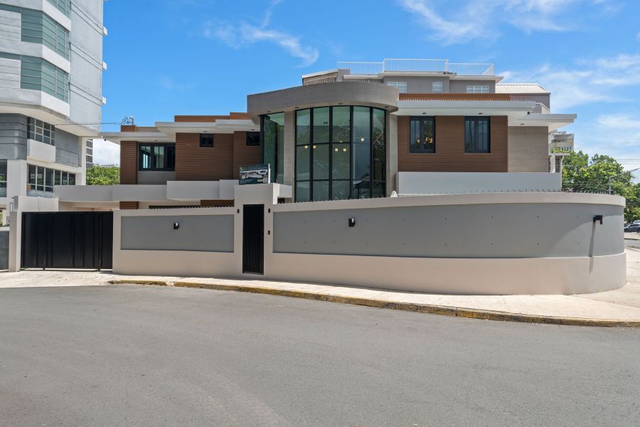 Daisy Laboy - KW Puerto Rico