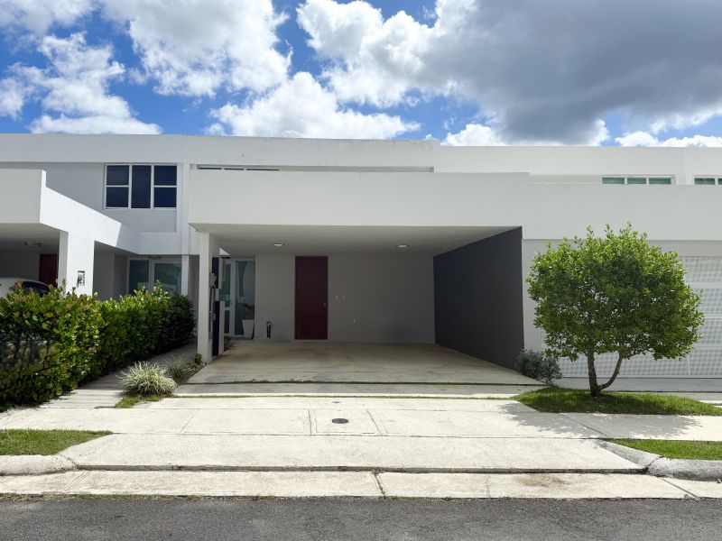 Urb. Praderas De Guaynabo, Casa en Guaynabo