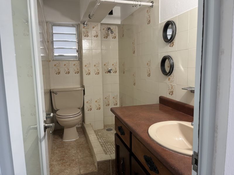 Urb. Reparto Bella Flores, Casa en Aguadilla