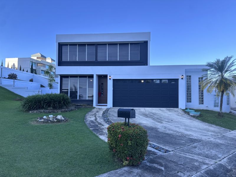 Urb. Villa Del Monte - Toa Alta